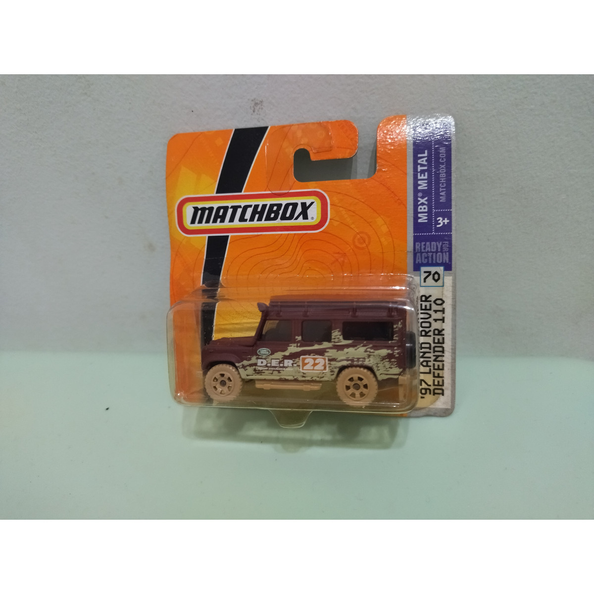 LAND ROVER DEFENDER 110 1997 DER MBX 70 1:64 MATCHBOX - BCN STOCK CARS