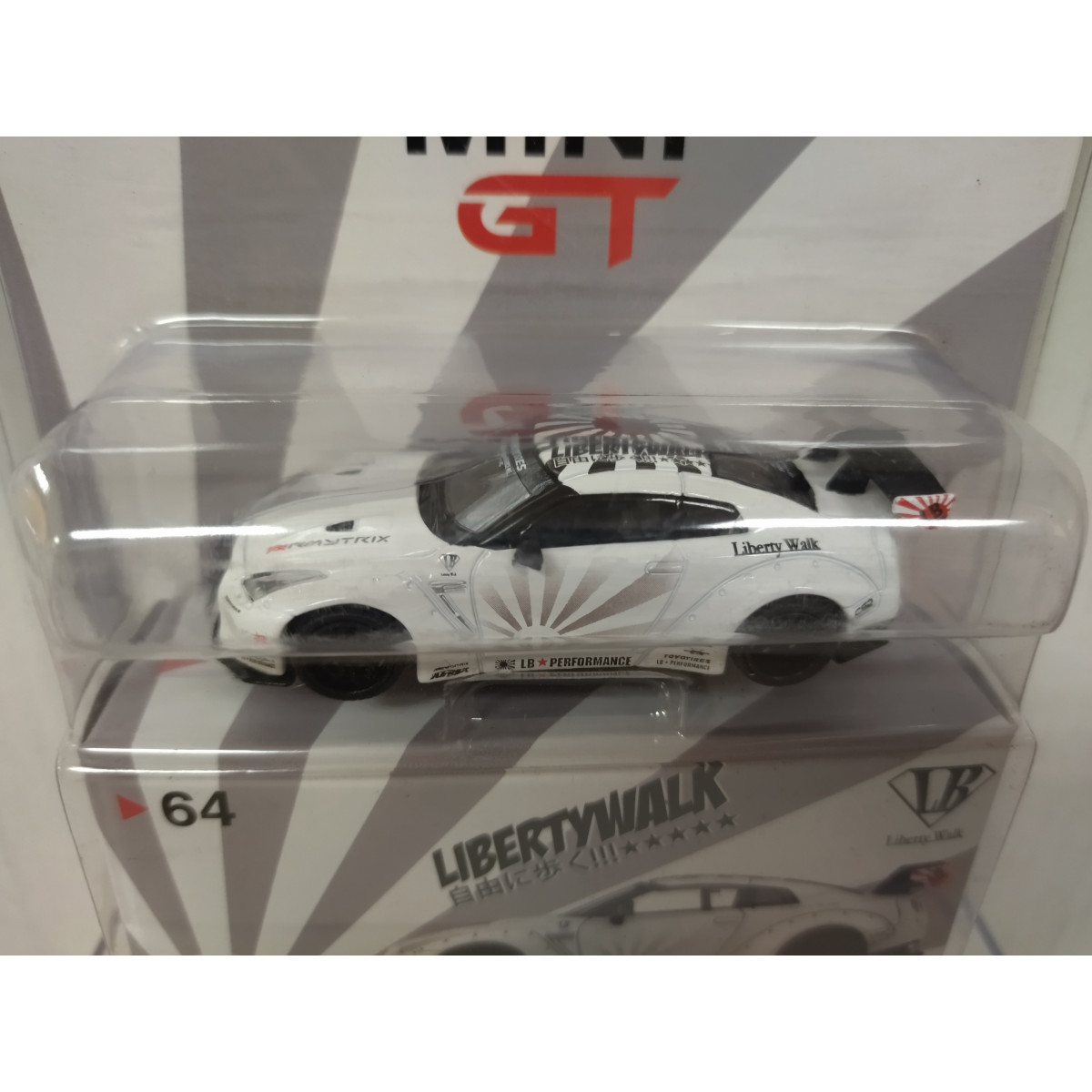 NISSAN GT-R R35 WHITE LIBERTY WORKS 1:64 MINI GT USA BLISTER - BCN ...