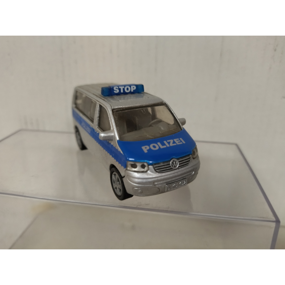 VOLKSWAGEN T5 TRANSPORTER POLIZEI apx 1:64 SIKU 1070/1338 NO BOX - BCN STOCK CARS