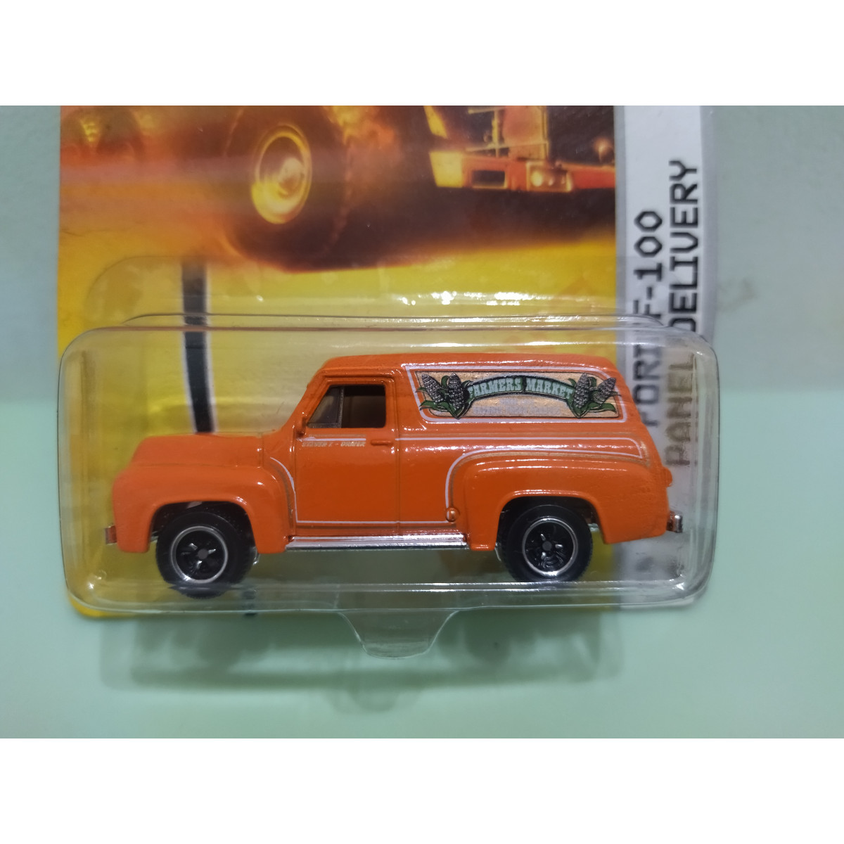 FORD F-100 PANEL DELIVERY FARMERS MARKET MBX 1:64 MATCHBOX - BCN STOCK CARS
