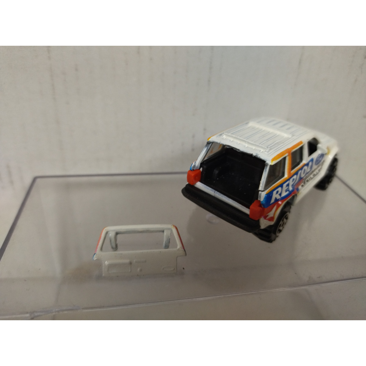 FORD EXPLORER 4X4 REPSOL apx 1:64 GUISVAL NO BOX - BCN STOCK CARS