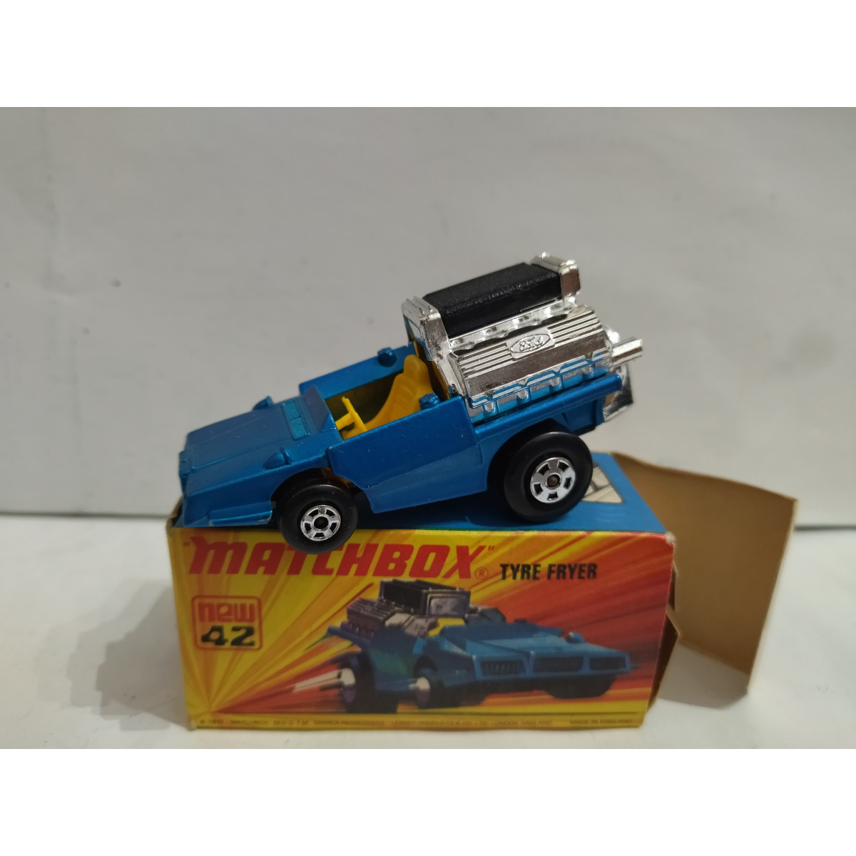 TYRE FRYER MB42 SUPERFAST 1:52/apx 1:64 MATCHBOX W/BOX - BCN STOCK CARS
