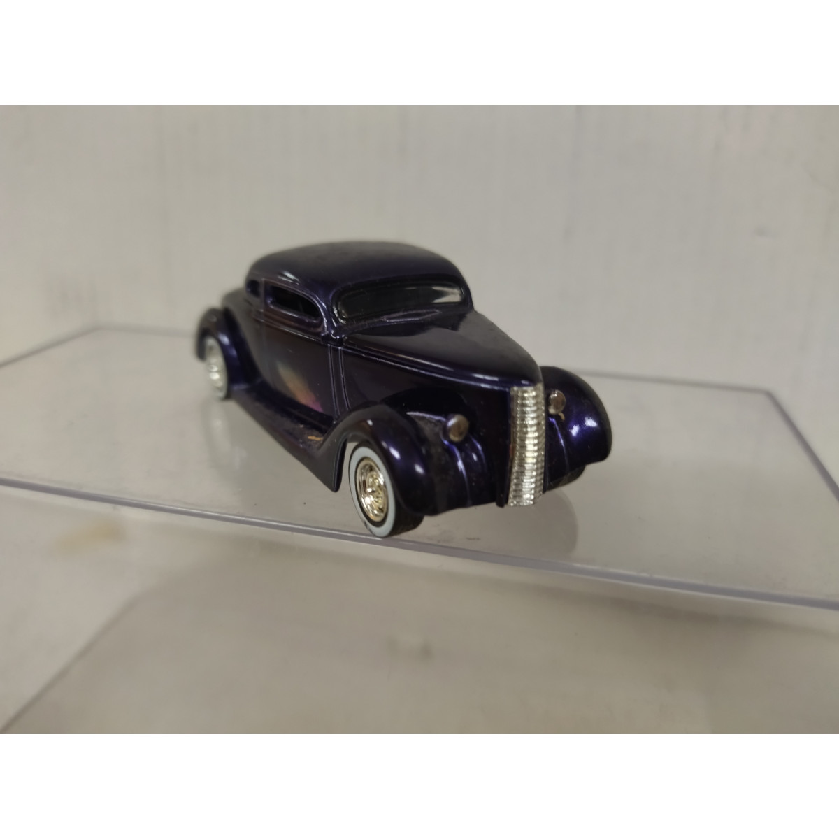 FORD COUPE BLUE JESSE JAMES CHOPPERS 1:64 MUSCLE MACHINES NO BOX - BCN ...