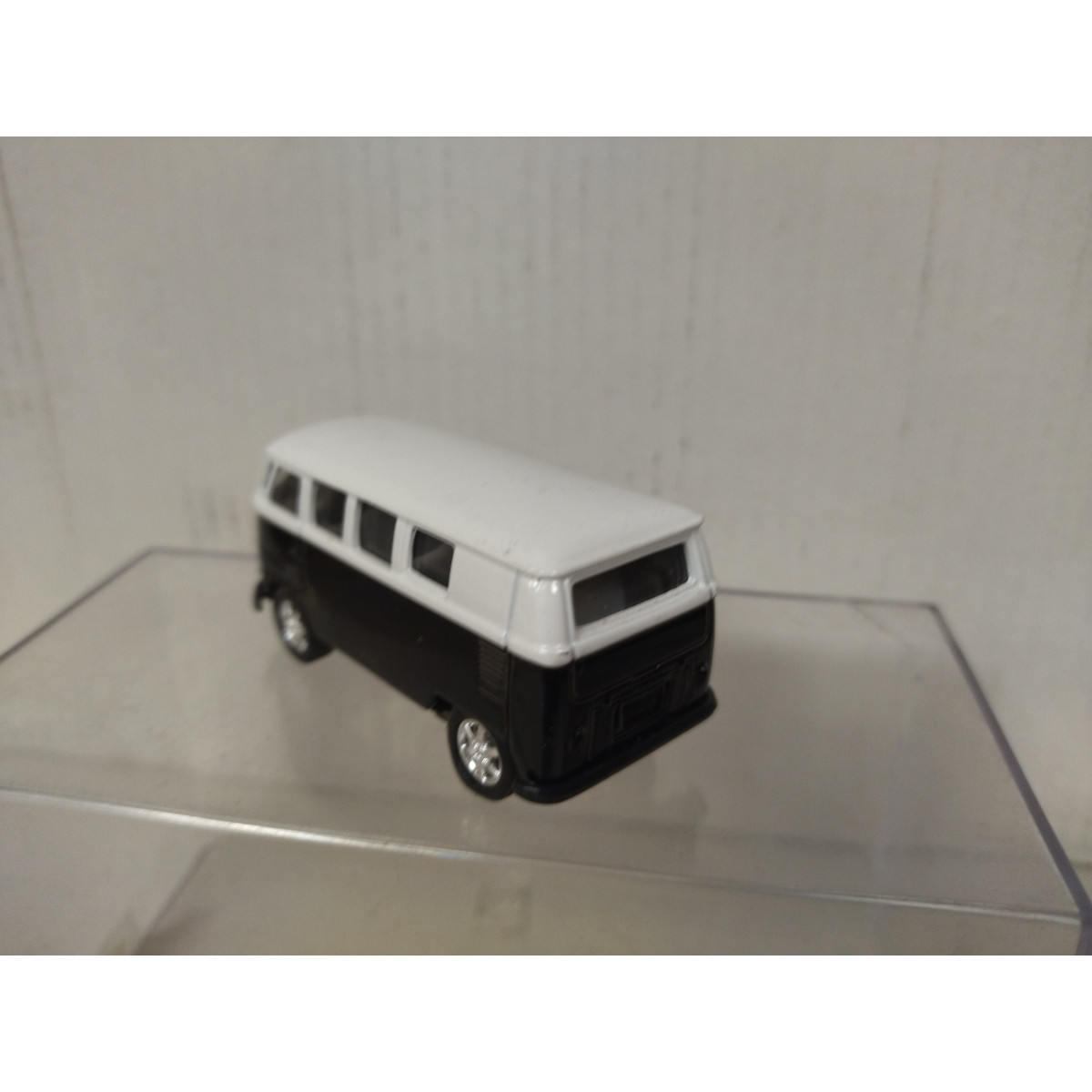 VOLKSWAGEN T1 1963 MICROBUS BLACK/WHITE apx 1:60 WELLY PULLBACK NO BOX ...