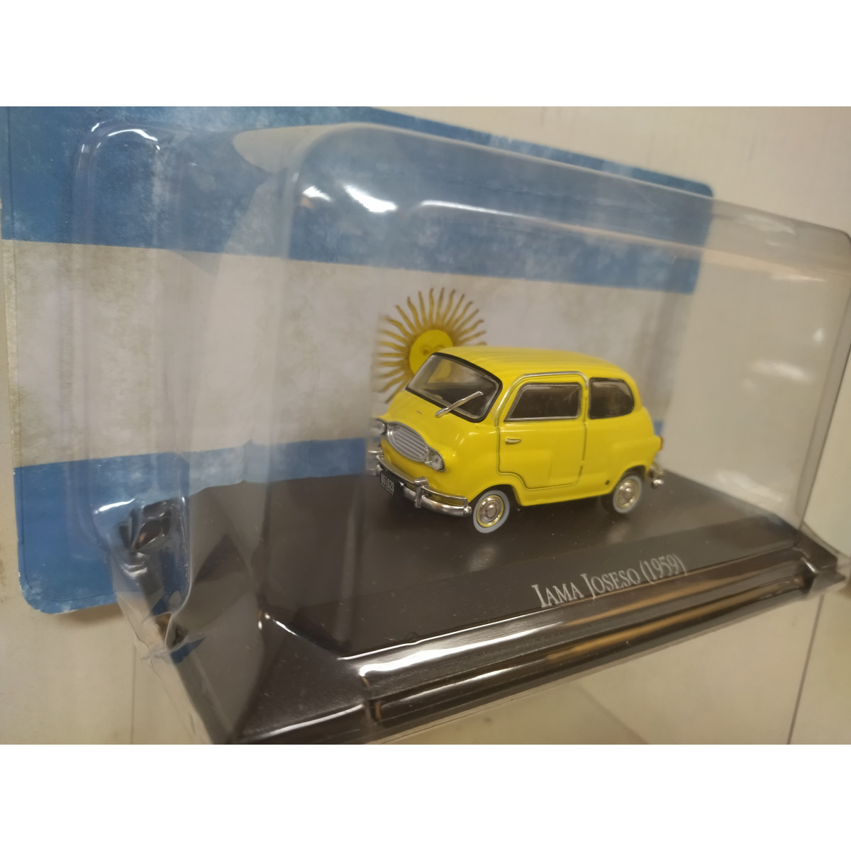 IAMA JOSESO 1959 YELLOW MICROCARS ARGENTINA 1:43 SALVAT IXO - BCN STOCK ...