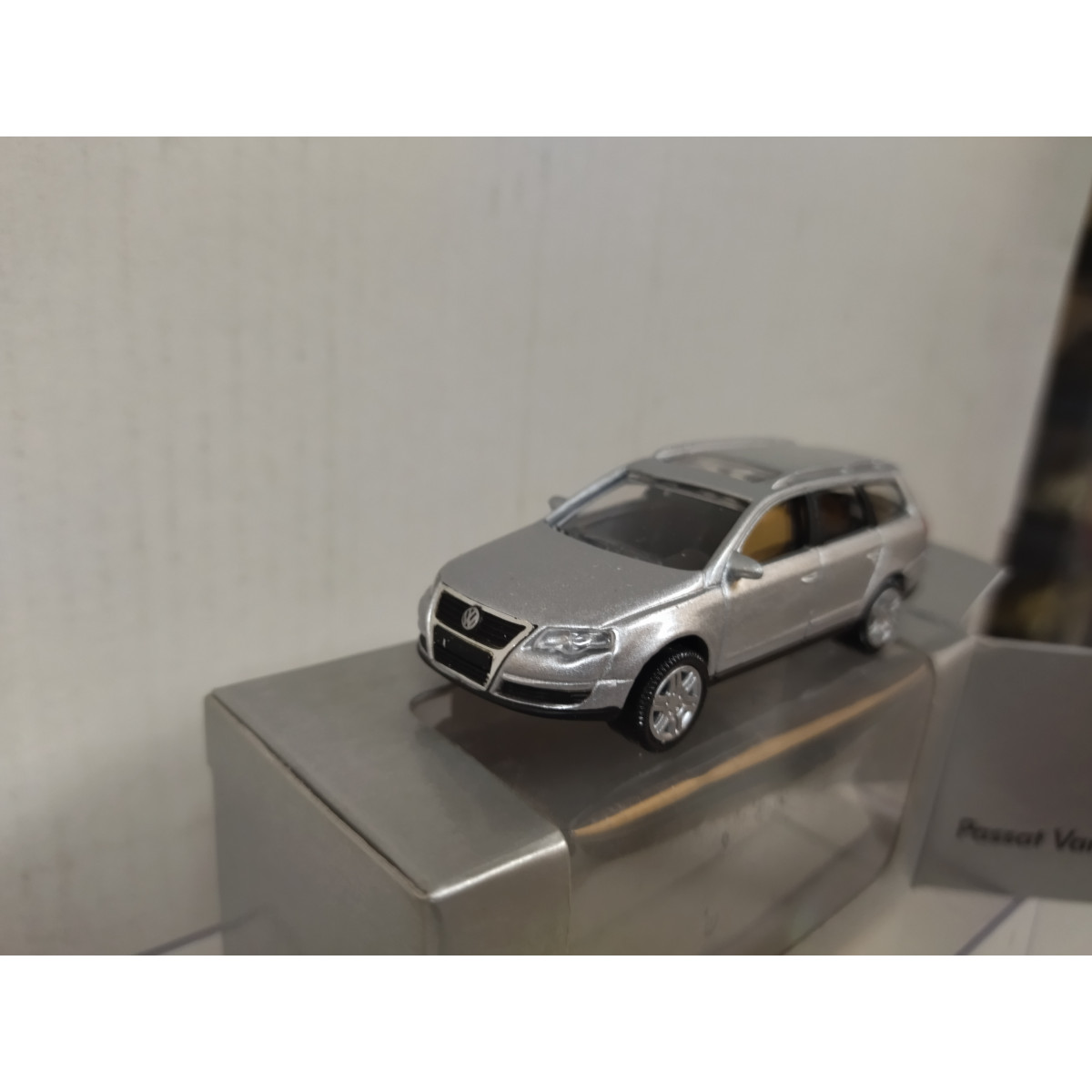 VOLKSWAGEN PASSAT VARIANT SILVER apx 1:64 NOREV 3 INCHES (7,5cm) - BCN ...