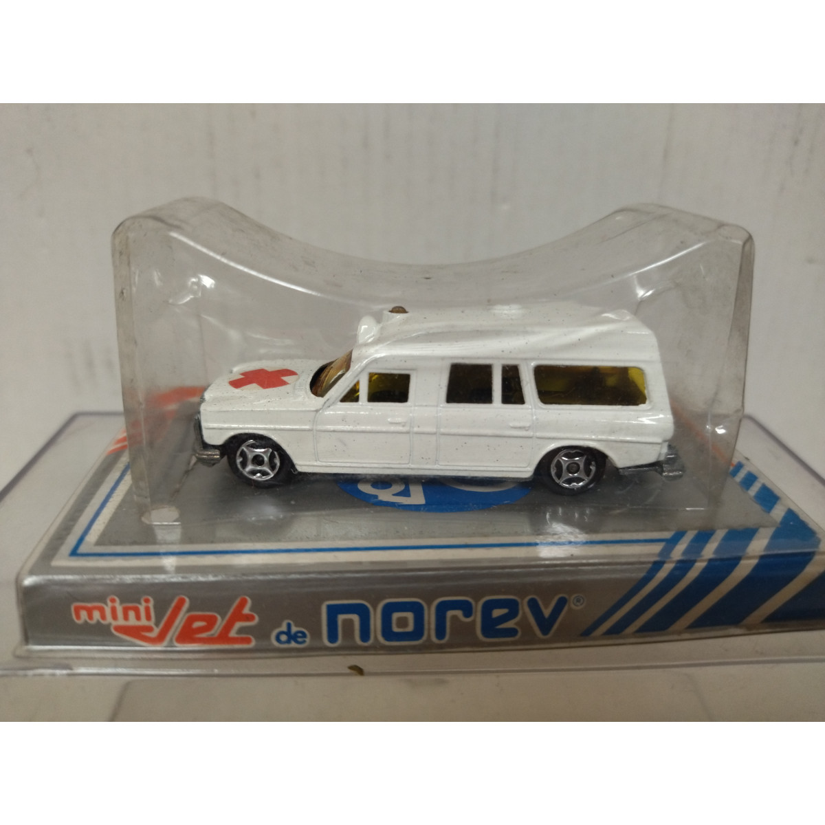 MERCEDES-BENZ BINZ AMBULANCE apx 1:64 NOREV MINI JET 410 BOX - BCN ...