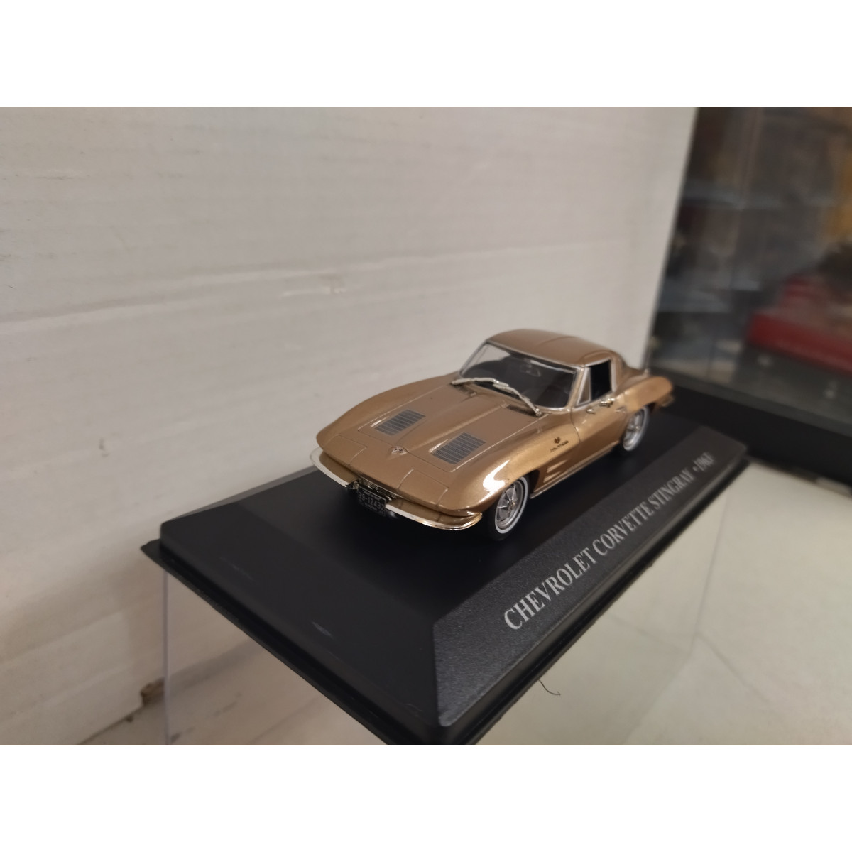CHEVROLET CORVETTE C2 1963 STINGRAY CHAMPAGNE 1:43 IXO ALTAYA - BCN ...