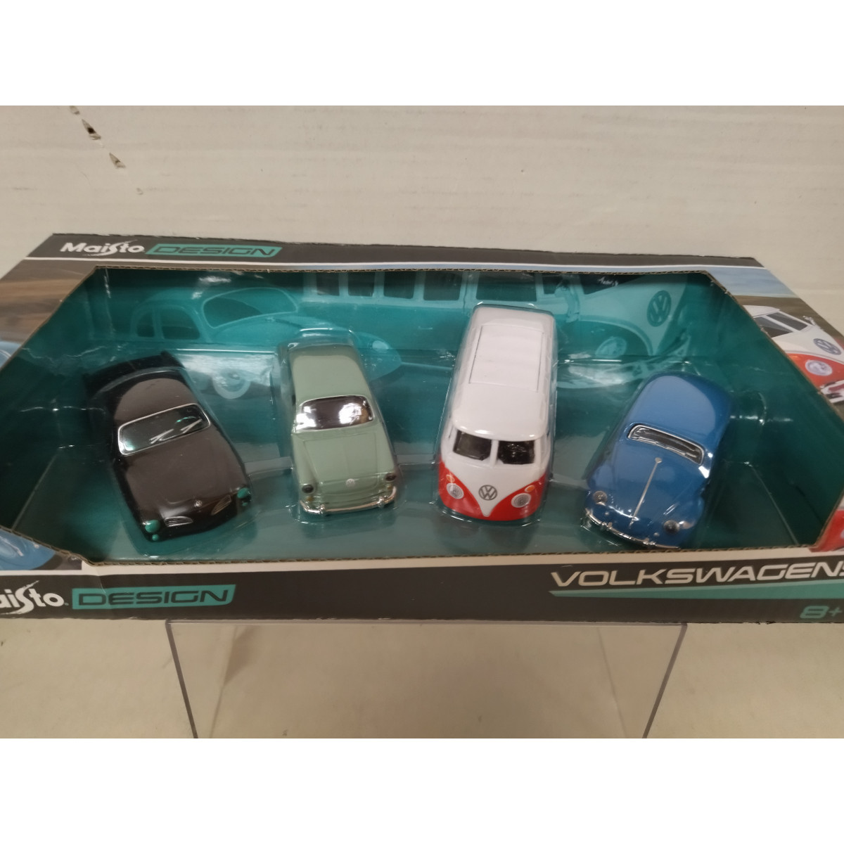 VOLKSWAGEN PACK 4 MODELS DESIGN 1:64 MAISTO - BCN STOCK CARS