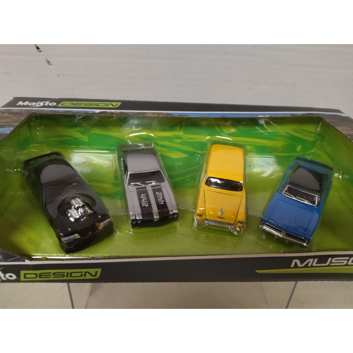 MUSCLE CAR PACK 4 MODELS DESIGN 1:64 MAISTO - BCN STOCK CARS