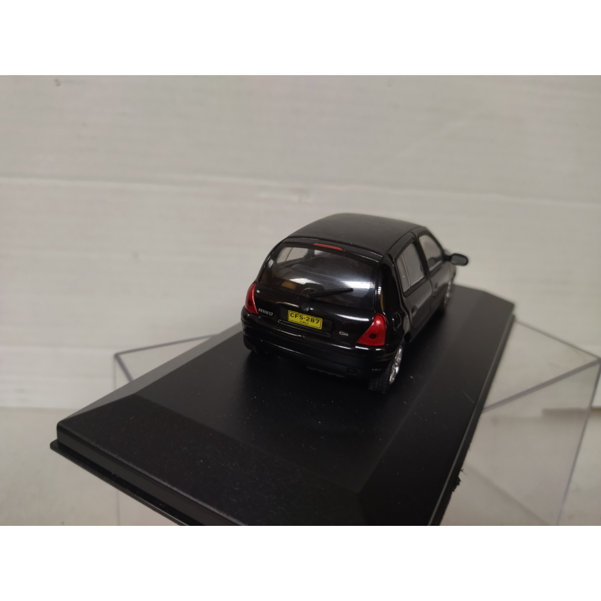 RENAULT CLIO 2000 FASE 1 5P BLACK COLOMBIA 1:43 LUPPA IXO CAJA NO ...