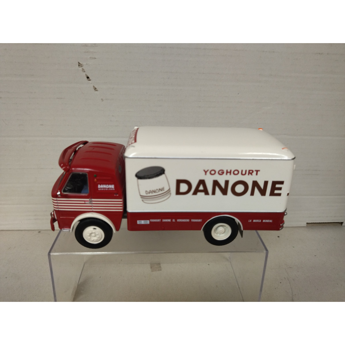 PEGASO Z-207 BARAJAS DANONE GIFT CAMION/TRUCK 1:43 SALVAT IXO - BCN ...