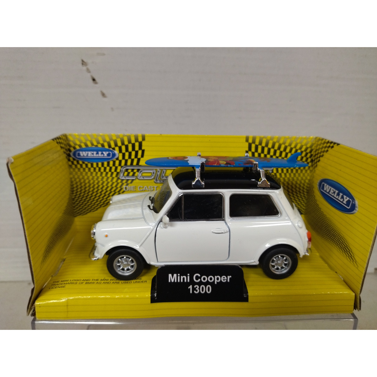 MINI COOPER 1300 SURF PULLBACK/OPEN DOORS WELLY - BCN STOCK CARS