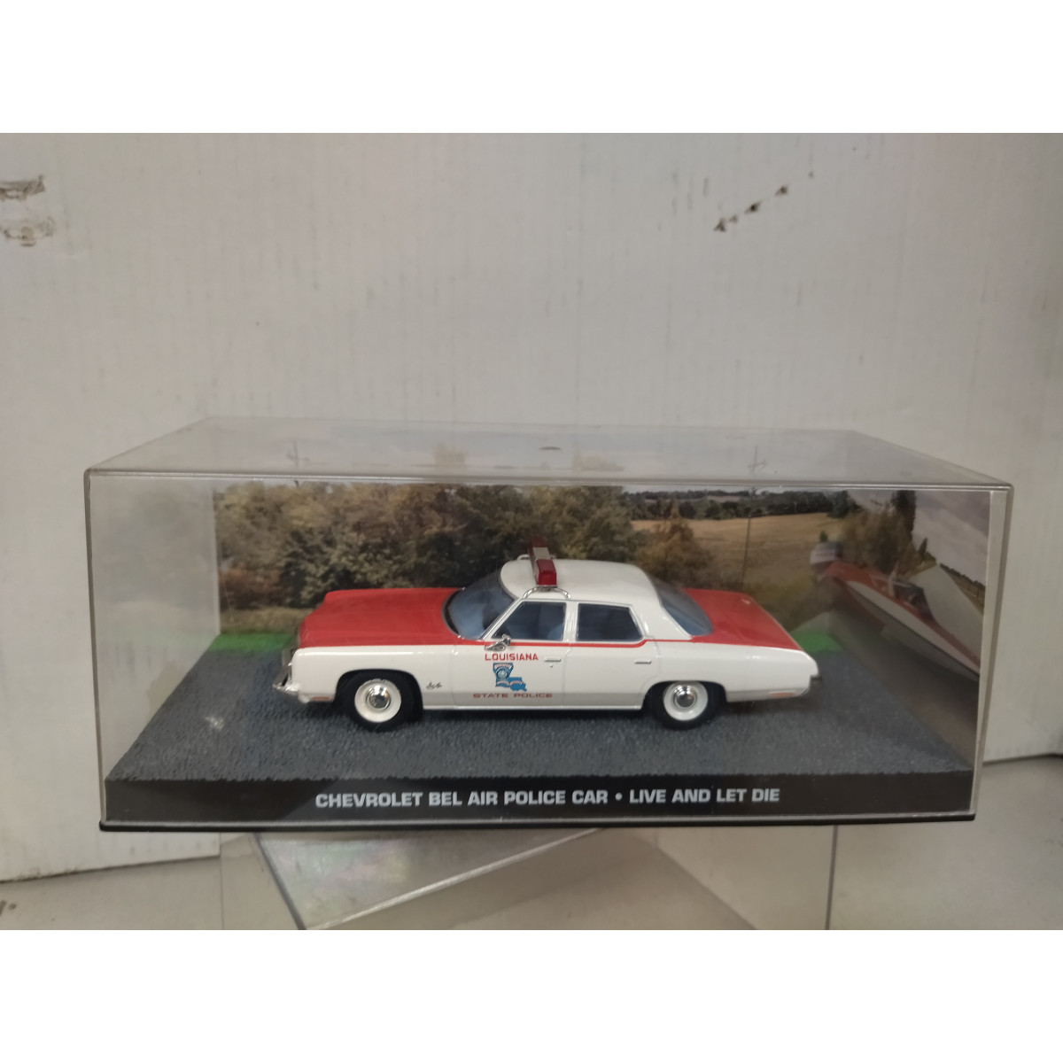 CHEVROLET BEL AIR POLICE LIVE AND LET DIE 007 JAMES BOND 1:43 IXO ...