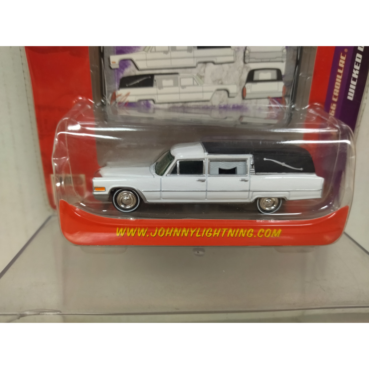 FORD MUSTANG 1965 CONVERTIBLE ELVIS PRESTLEY 1:64 JOHNNY LIGHTNING ...