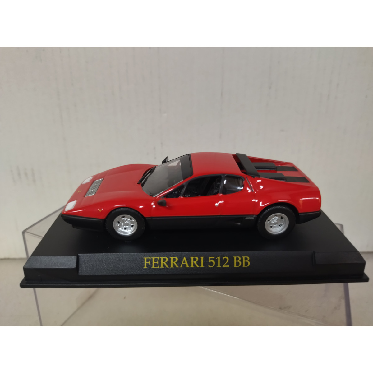 FERRARI 512 BB ROJO/RED 1:43 SALVAT IXO HARD BOX - BCN STOCK CARS