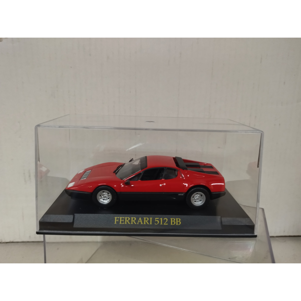 FERRARI 512 BB ROJO/RED 1:43 SALVAT IXO HARD BOX - BCN STOCK CARS