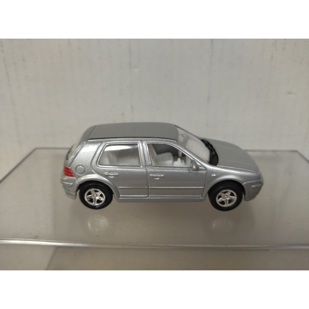 VOLKSWAGEN GOLF 4 GTi SILVER 1:60/apx 1:64 WELLY NO BOX - BCN STOCK CARS
