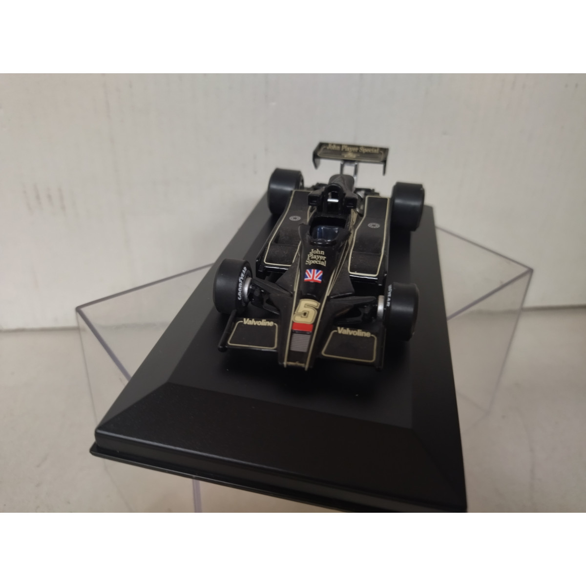 LOTUS 78 1978 FORD JPS FORMULA F1 WIN MARIO ANDRETTI 1:43 RBA IXO CAJA NO ORIGINAL - BCN STOCK CARS