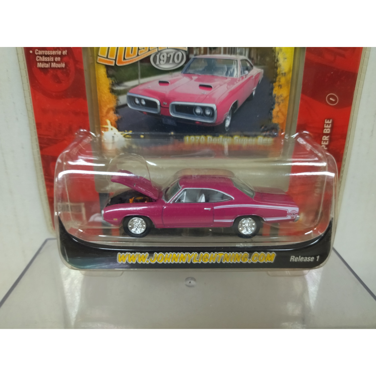 DODGE SUPER BEE 1970 MUSCLECARS 1:64 JOHNNY LIGHTNING - BCN STOCK CARS