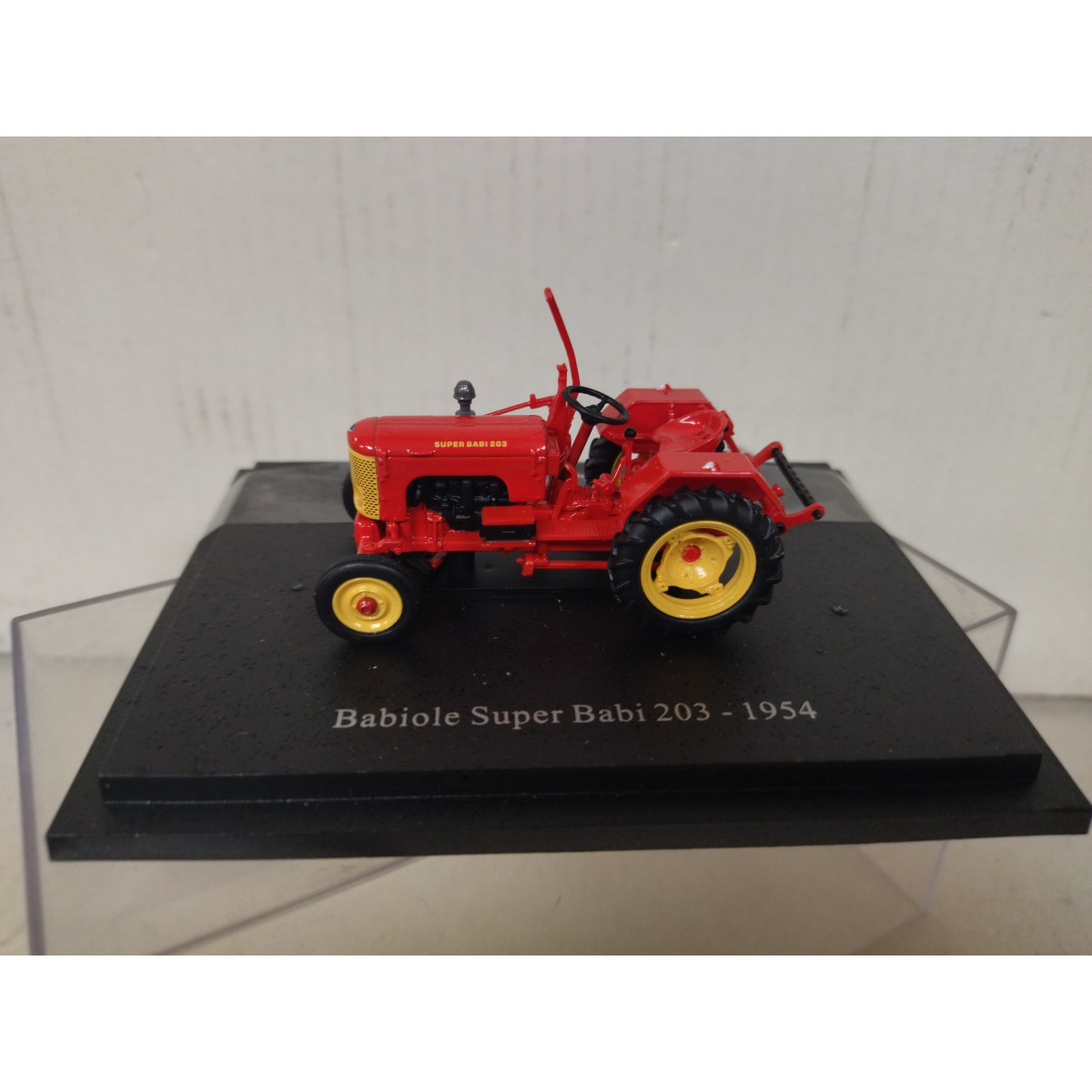 BABIOLE SUPER BABI 203 1954 TRACTOR/FARMER 1:43 UH HACHETTE DEFECTUOSO ...