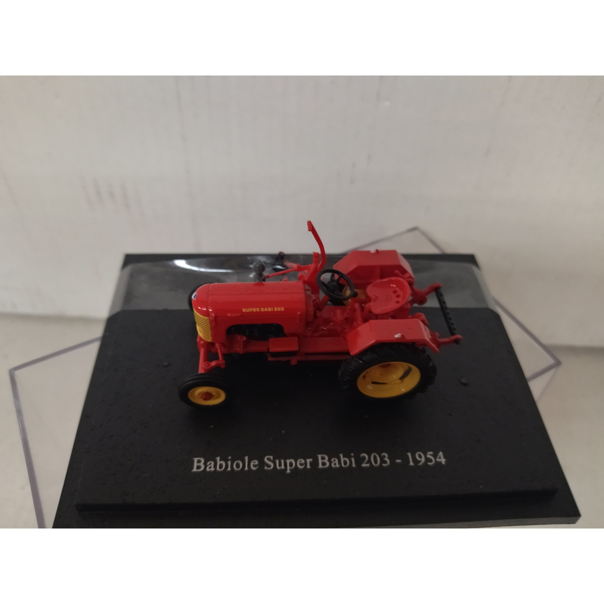 BABIOLE SUPER BABI 203 1954 TRACTOR/FARMER 1:43 UH HACHETTE DEFECTUOSO ...