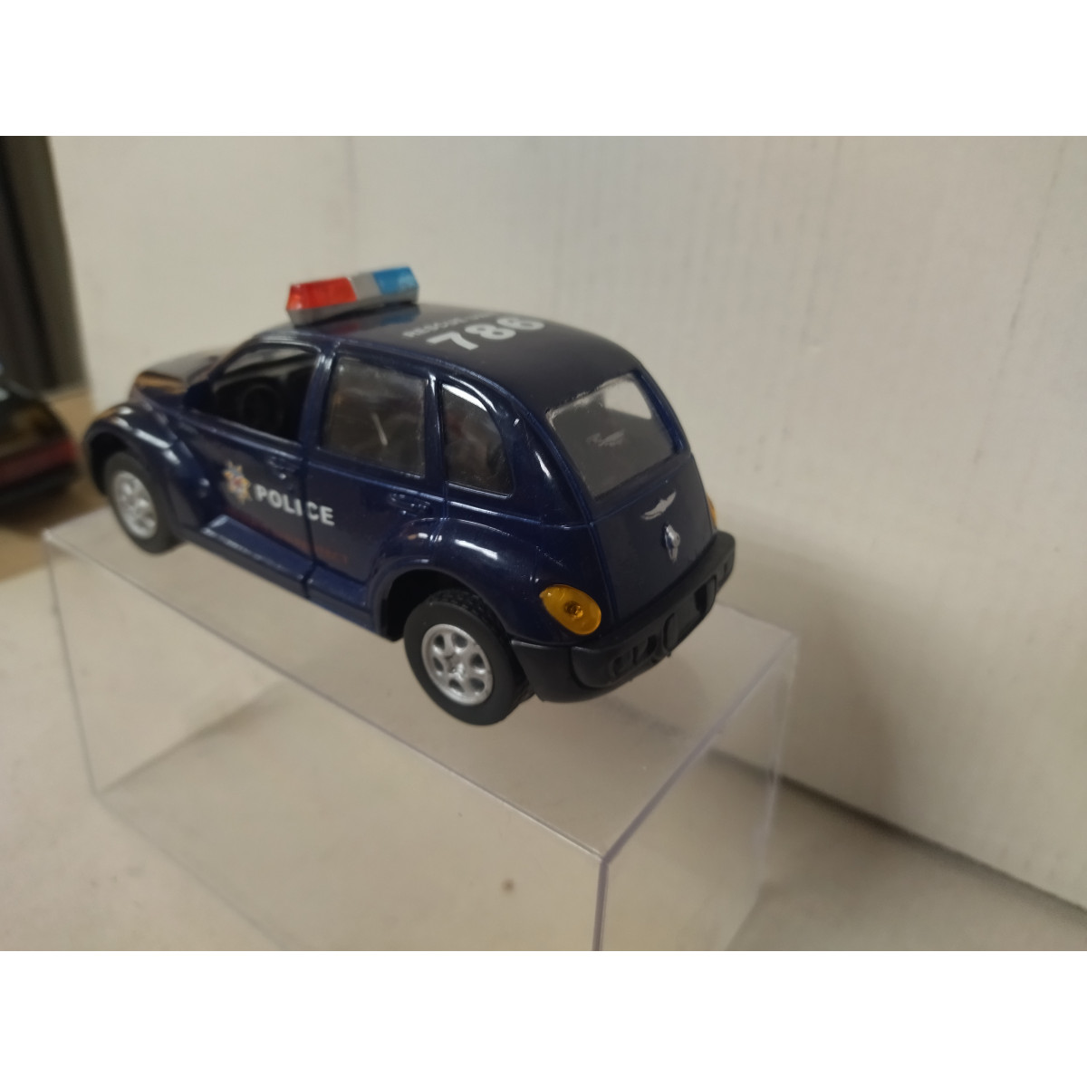 CHRYSLER PT CRUISER POLICE BLUE NO BOX - BCN STOCK CARS