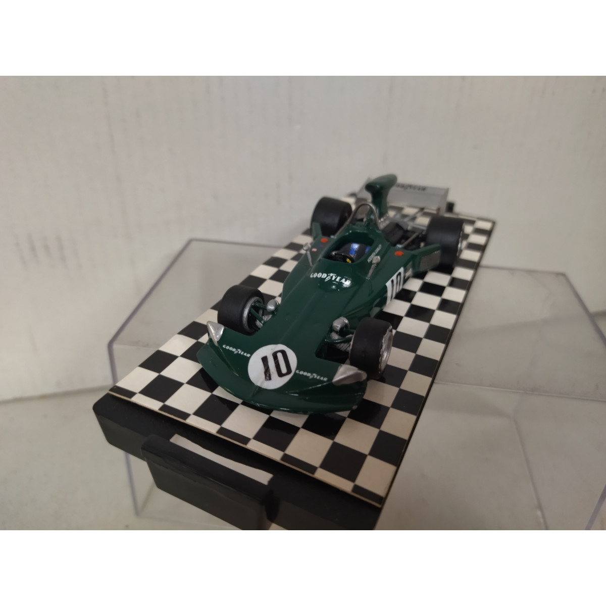 MARCH 741 FORD 1974 FORMULA F1 HOWDEN GANLEY 1:43 VILLA MODEL WHITE ...