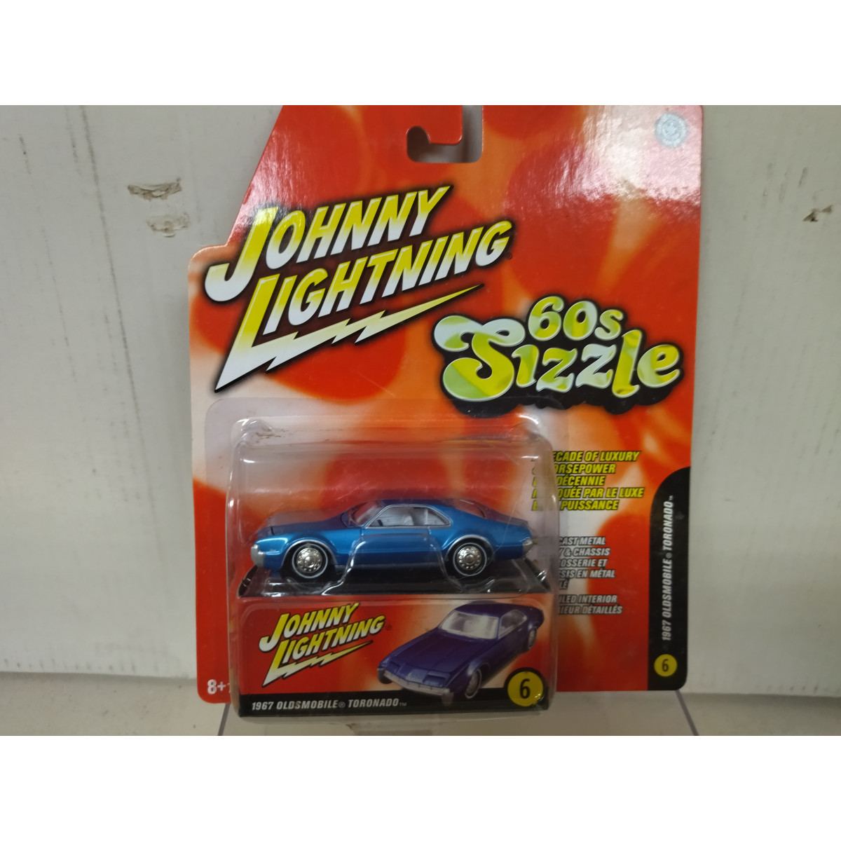 OLDSMOBILE TORONADO 1967 BLUE 60S SIZZLE 1:64 JOHNNY LIGHTNING - BCN STOCK CARS