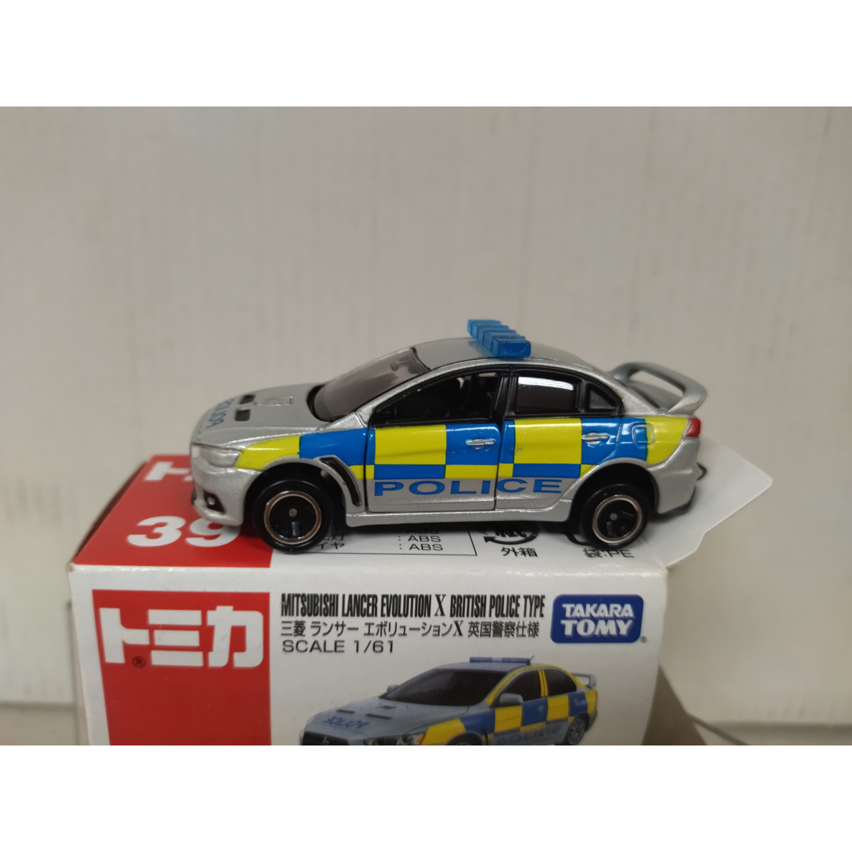 MITSUBISHI LANCER EVOLUTION BRITISH POLICE 1:61/apx 1:64 TOMICA 39 ...