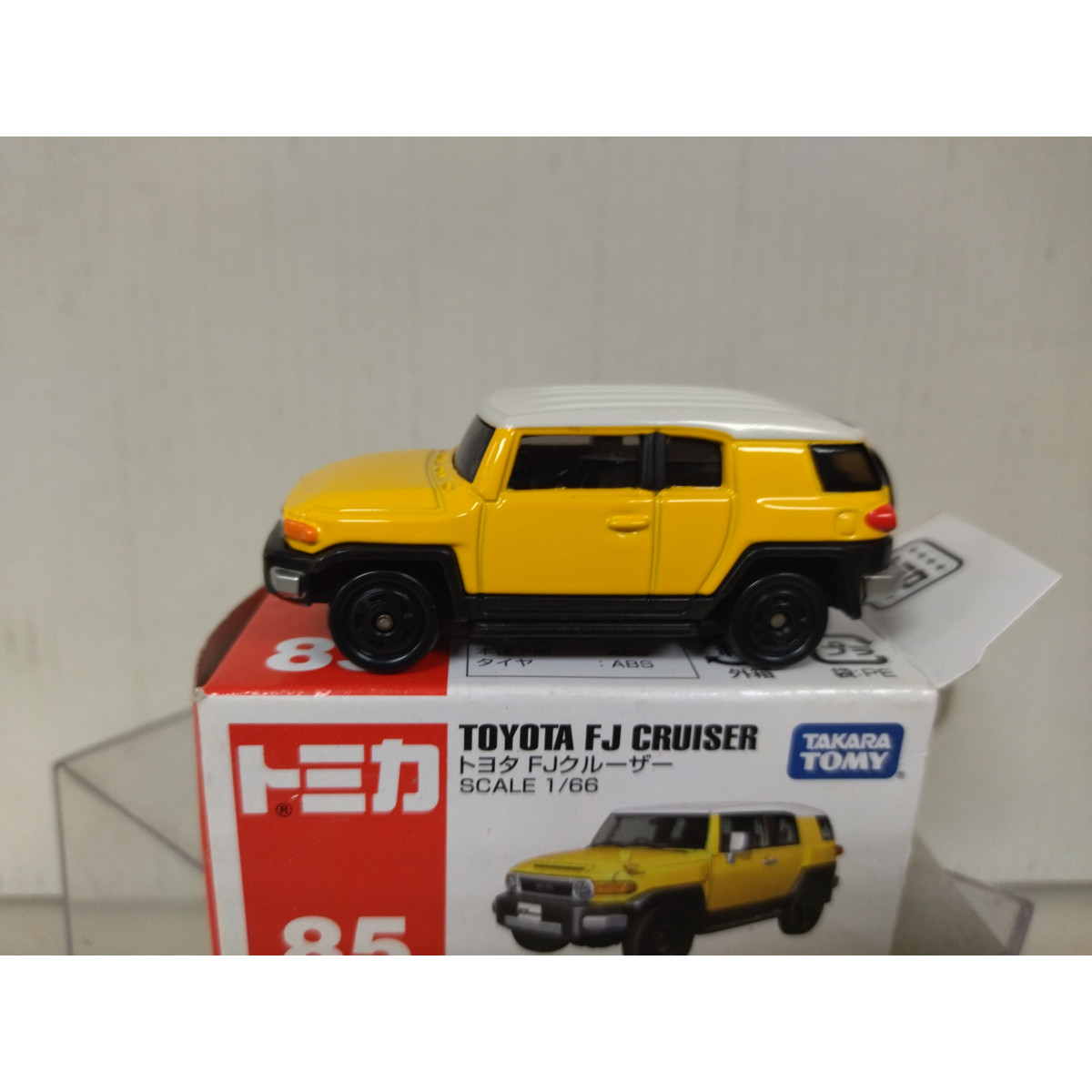 TOYOTA FJ CRUISER YELLOW/WHITE 1:66/apx 1:64 TOMICA 85 - BCN STOCK CARS