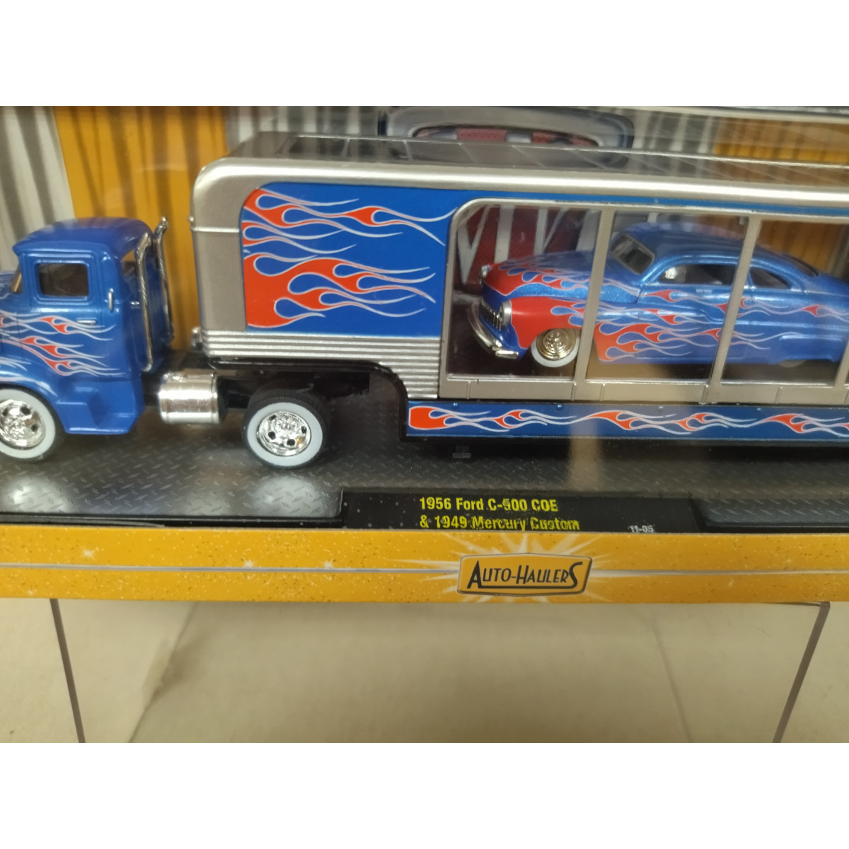 FORD C-500 COE 1956 + MERCURY 1949 CUSTOM BLUE/RED FLAMES 1:64 M2 ...