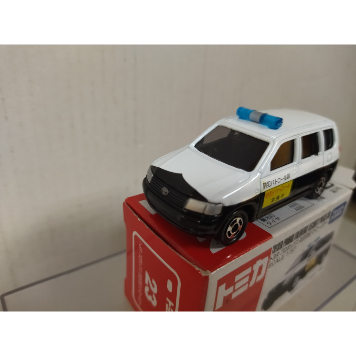 TOYOTA PROBOX POLICE CAR JAPAN 1:57/apx 1:64 TOMICA 23 - BCN STOCK CARS