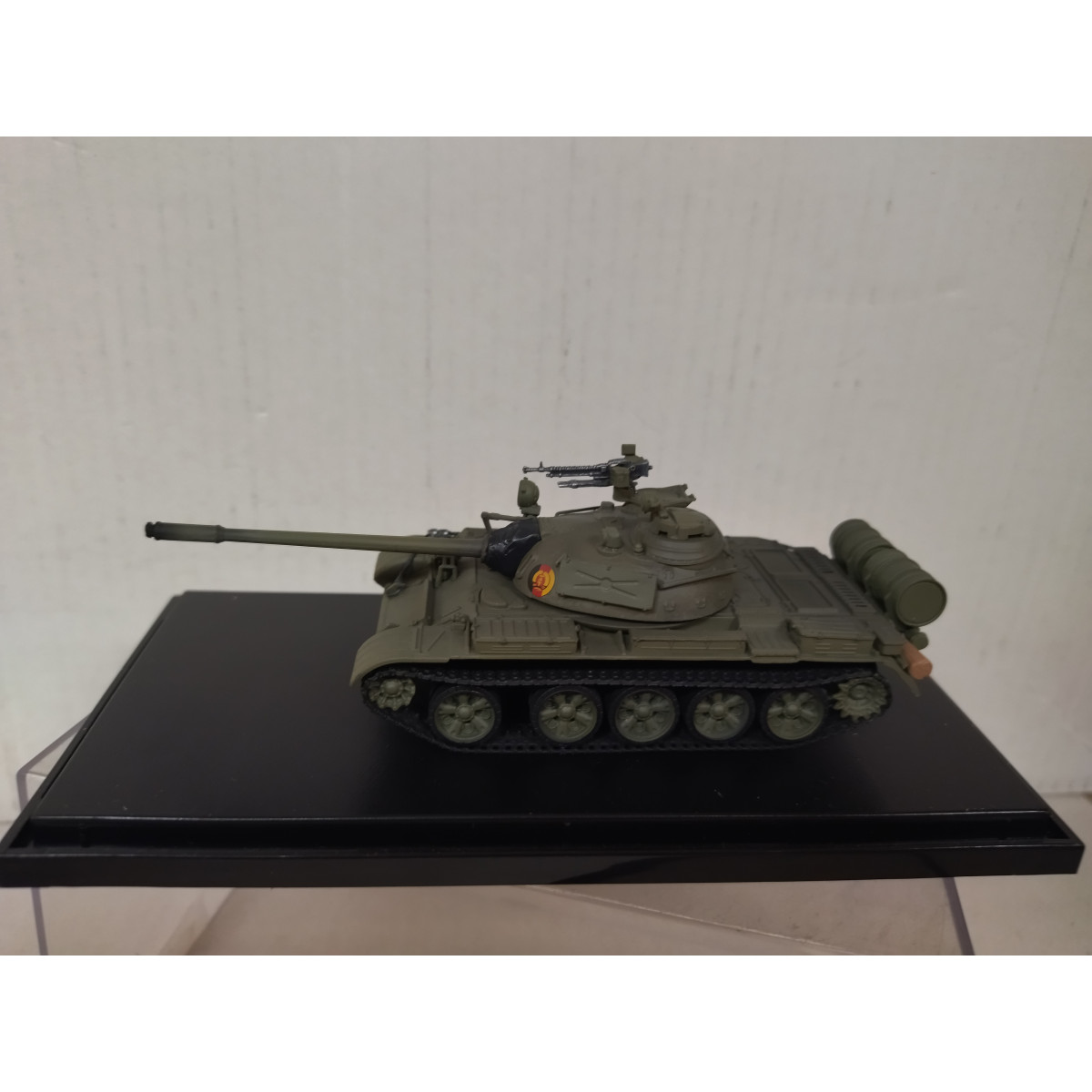 T-55 TANK EAST GERMAN ARMY DDR 1:72 HOBBY MASTER - BCN STOCK CARS