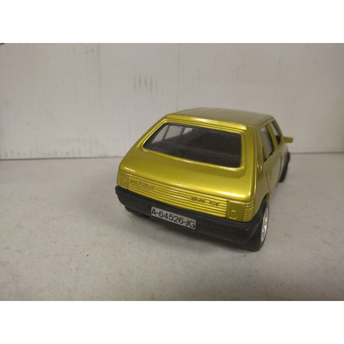 PEUGEOT 205 GT GOLD/YELLOW 1:24 GUILOY NO BOX - BCN STOCK CARS