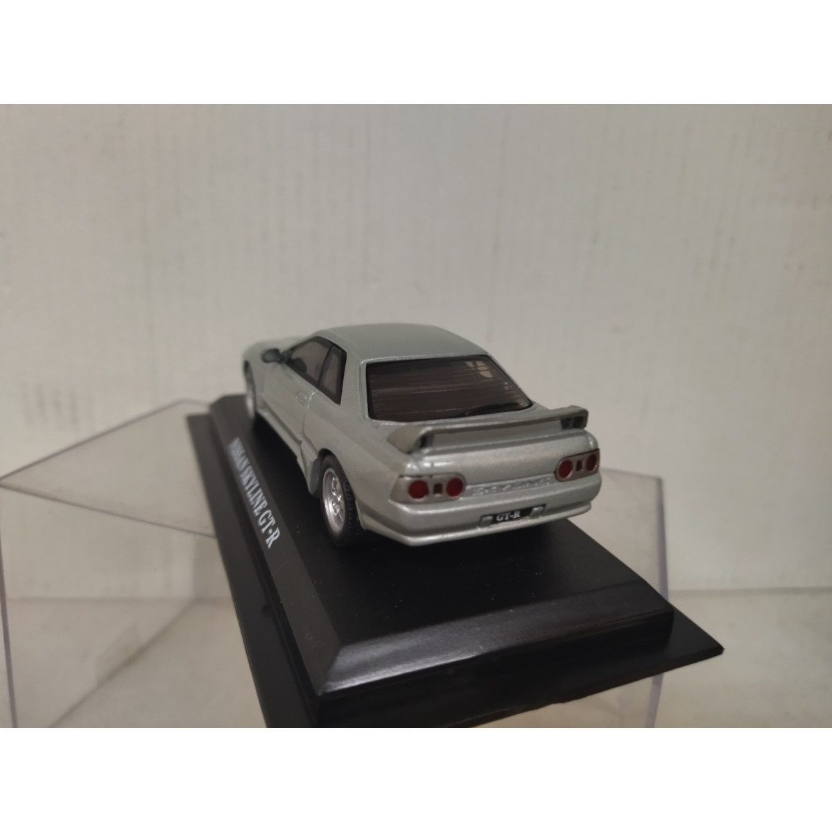 NISSAN SKYLINE 1989 GT-R R32 SILVER 1:43 DelPRADO URNA NO ORIGINAL ...