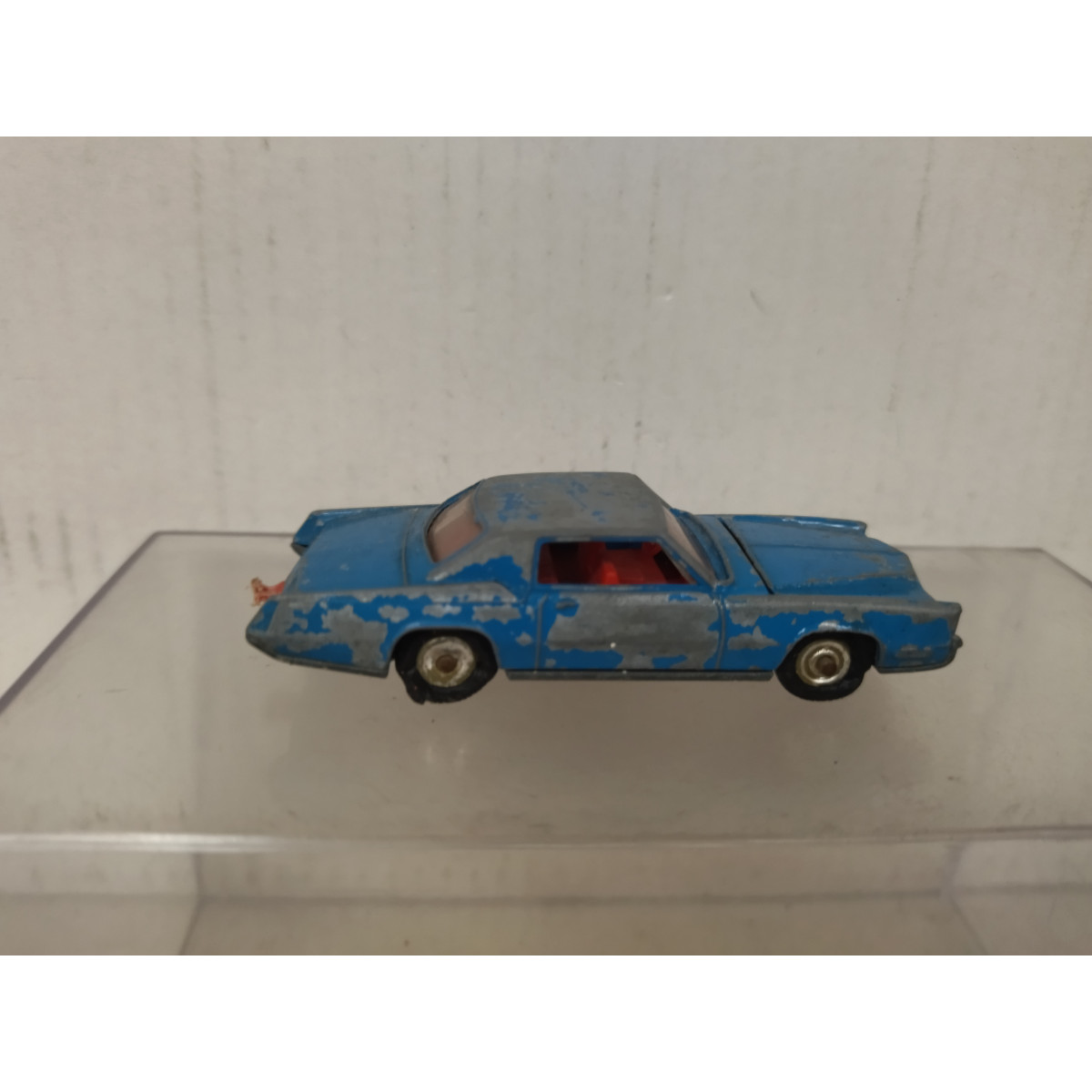 CADILLAC ELDORADO BLUE apx 1:64 HUSKY VINTAGE NO BOX - BCN STOCK CARS