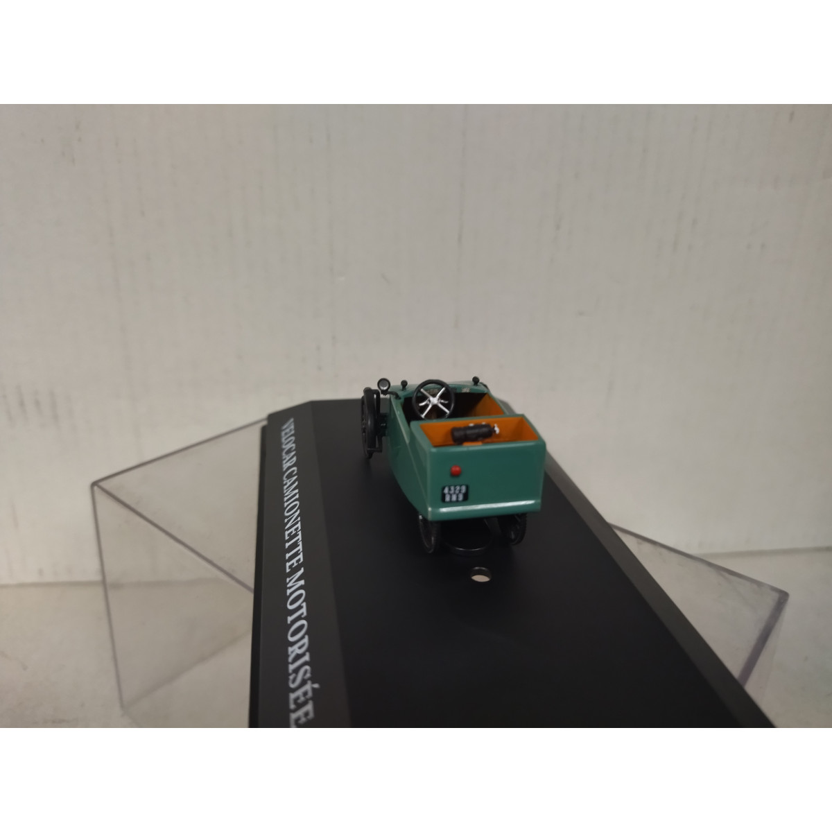 VELOCAR CAMIONETTE MOTORISÉE 1935 MICROCARS 1:43 ALTAYA IXO - BCN STOCK ...