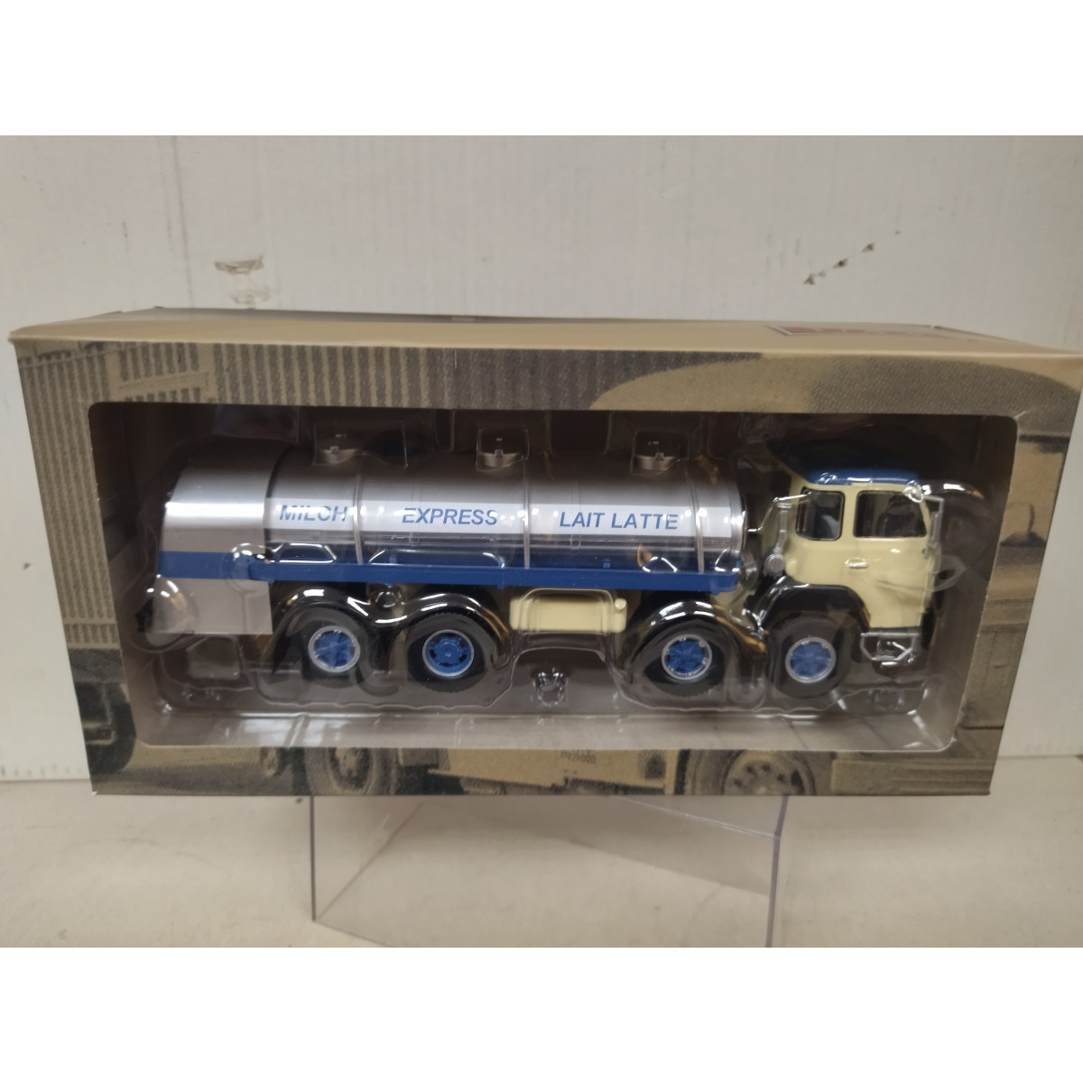 SAURER BERNA D330 MILK EXPRESS CAMION/TRUCK 1:43 ALTAYA IXO - BCN STOCK ...