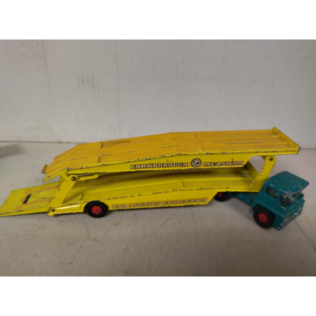 GUY WARRIOR CAR TRANSPORTER "FARNBOROUGH" 1:73/apx 1:64 MATCHBOX K-8 ...