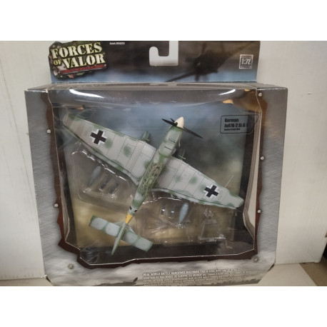 JUNKERS Ju 87 B-2 STUKA St.G 1 1943 EASTERN FRONT 1:72 FORCES OF VALOR ...