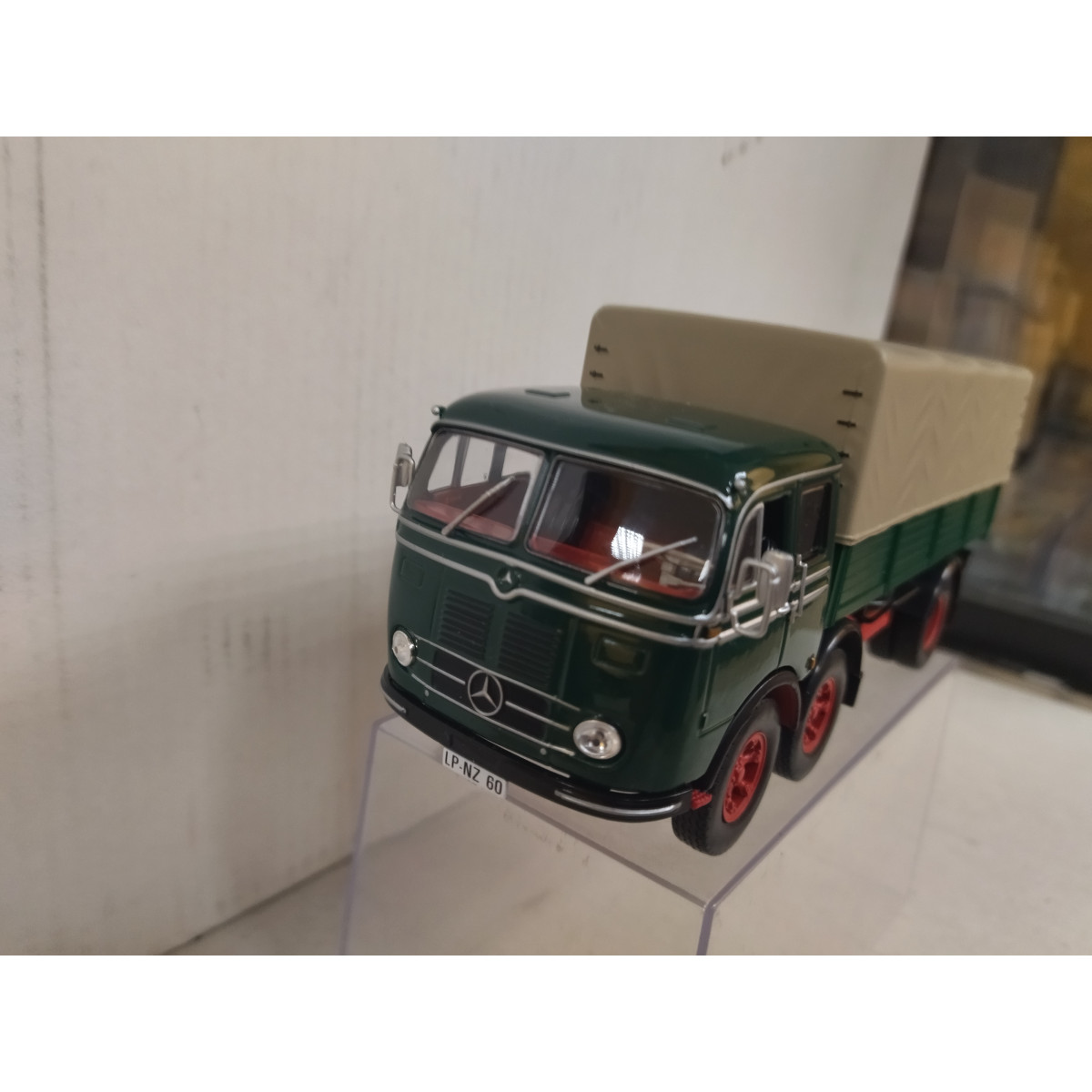 MERCEDES-BENZ LP333 GREEN 1:43 CAMION/TRUCK ALTAYA IXO - BCN STOCK CARS