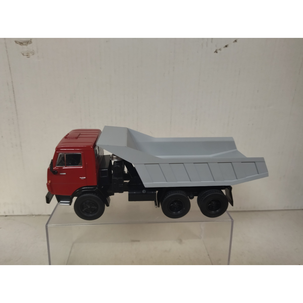 KAMAZ 5511 1976 TIPPER CAMION/TRUCK 1:43 ALTAYA IXO - BCN STOCK CARS