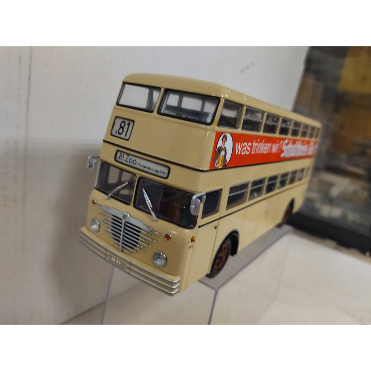 BUSSING D2U 1958 SCHULTHEISS BIER AUTOBUS 1:43 MINICHAMPS - BCN STOCK CARS