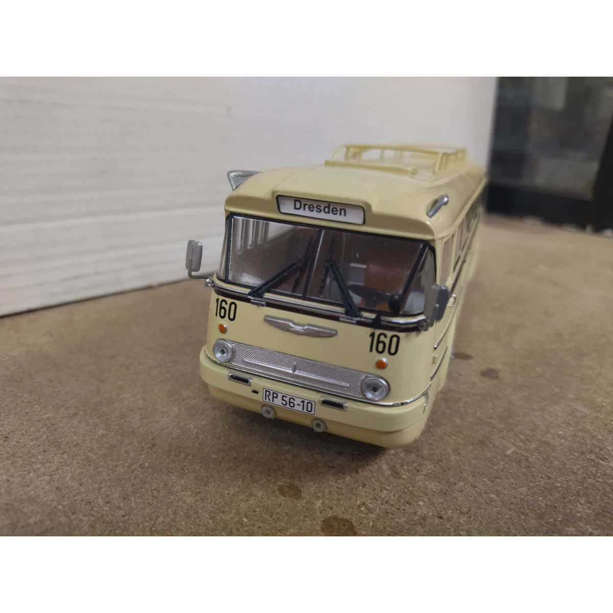 IKARUS 66 1951 AUTOBUS 1:43 SALVAT IXO BLISTER ABIERTO - BCN STOCK CARS