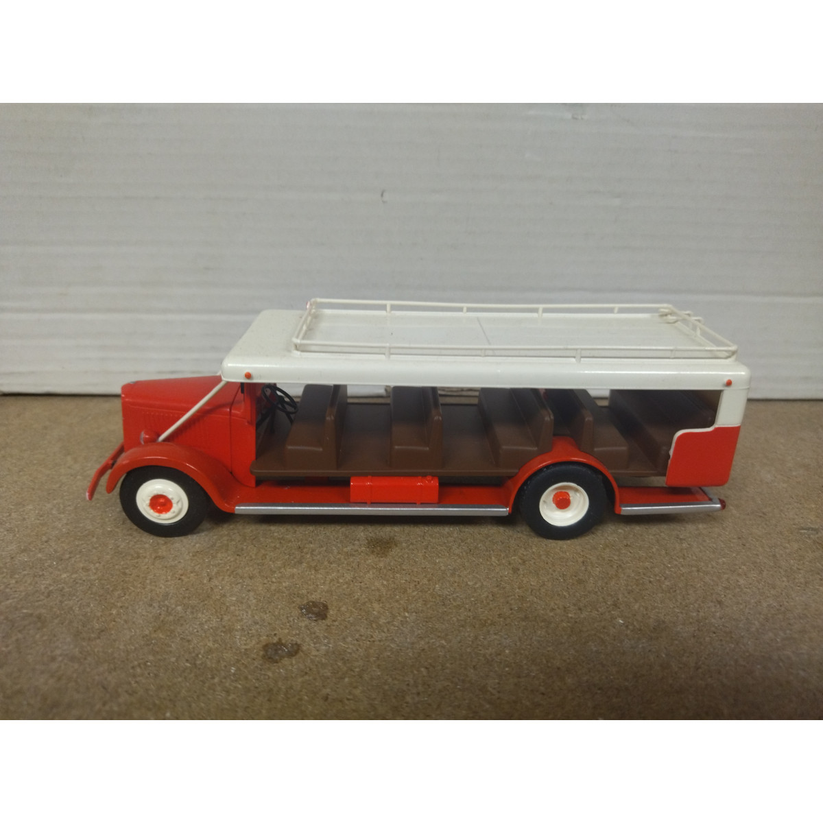 CITROEN TYPE 45 1952 ILE DE REUNION AUTOBUS 1:43 SALVAT IXO BLISTER ...