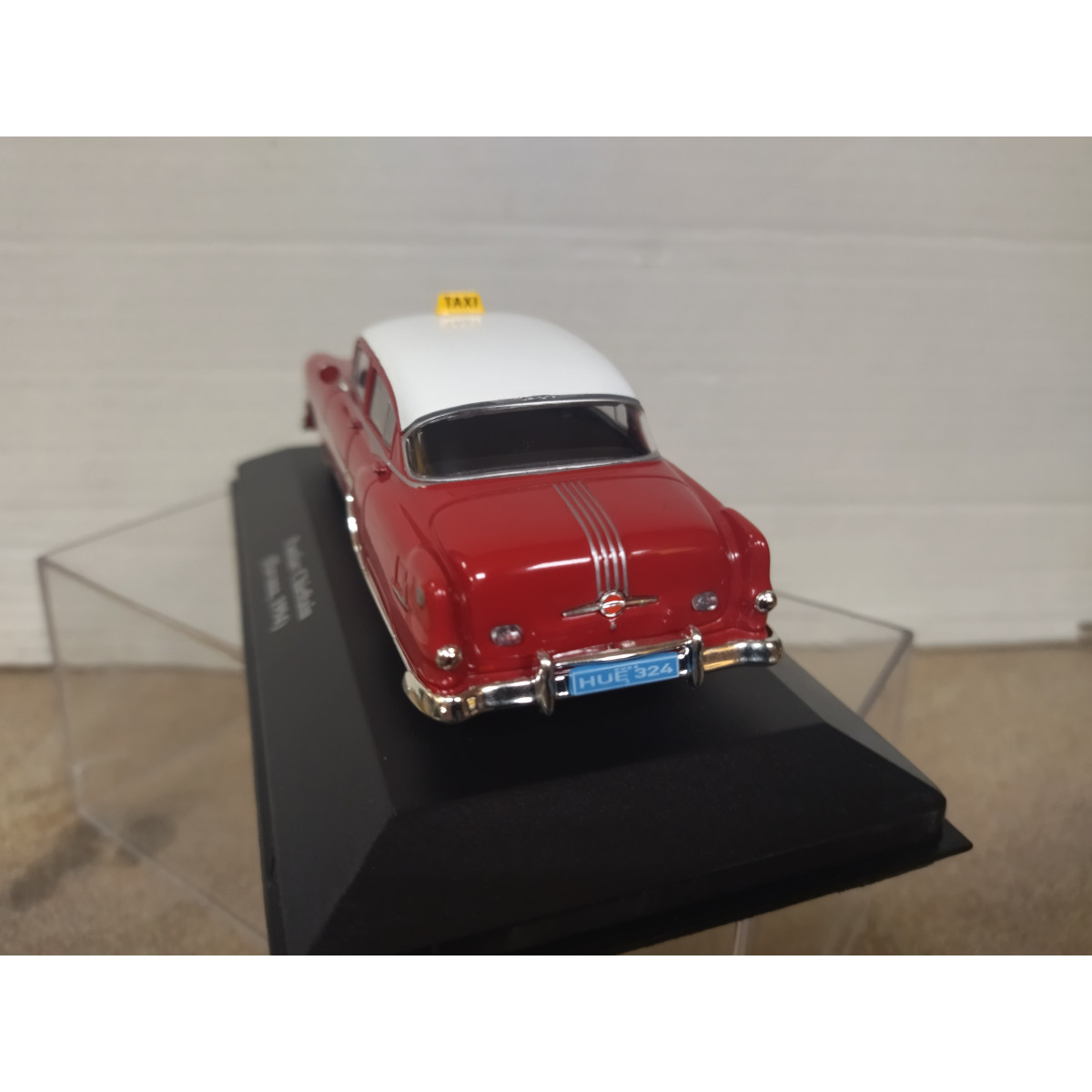 PONTIAC CHIEFTAIN 1994 TAXI LA HABANA CUBA 1:43 ALTAYA IXO - BCN STOCK CARS