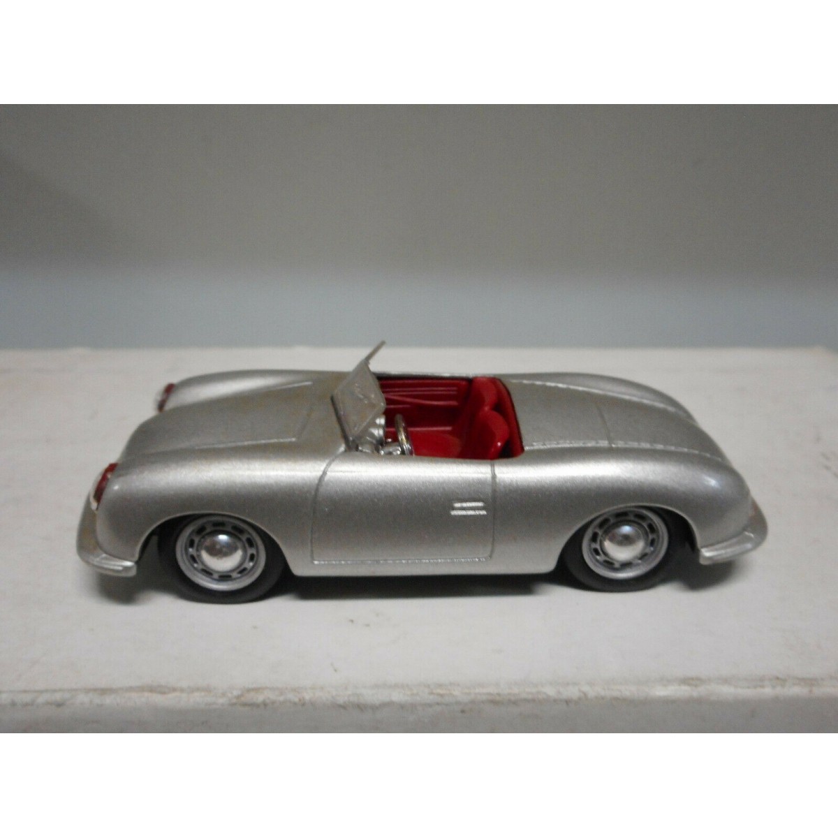 PORSCHE NUMBER 1 1948 PORSCHE COLLECTION 1:43 VER BIEN FOTOS - BCN ...
