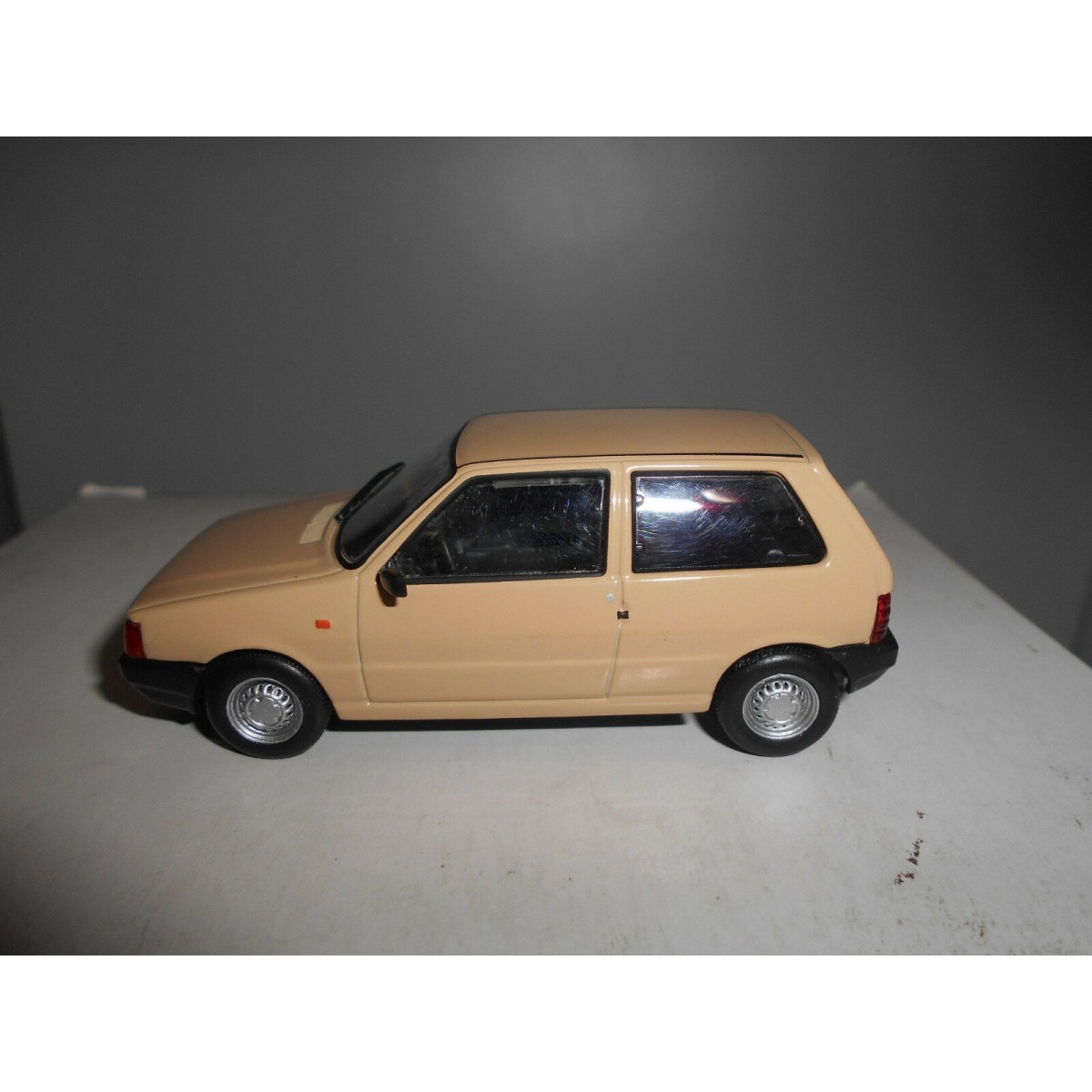FIAT UNO POLONIA CARS DeAGOSTINI IXO 1:43 - BCN STOCK CARS