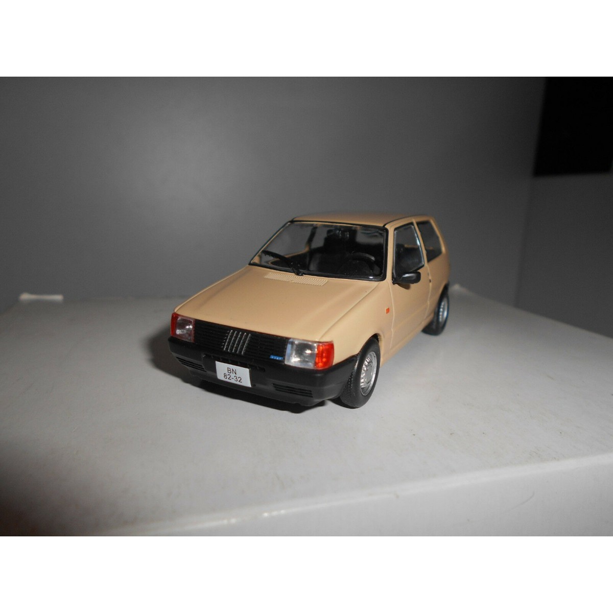 FIAT UNO POLONIA CARS DeAGOSTINI IXO 1:43 - BCN STOCK CARS